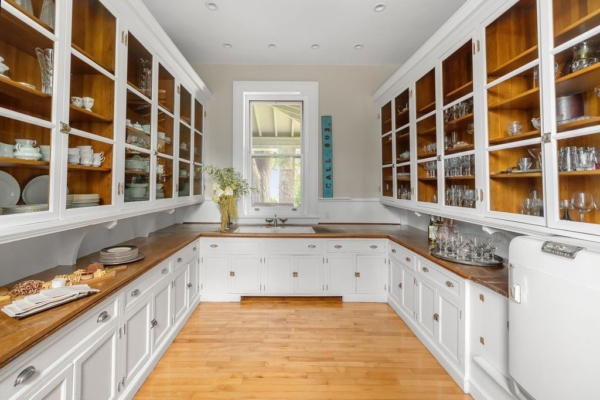 Grosse Pointe: A Spectacular Lake Champlain Estate Offering Unmatched ...
