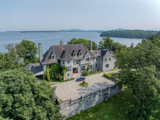 Grosse Pointe: A Spectacular Lake Champlain Estate Offering Unmatched ...
