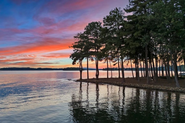 Luxury & Elegance in North Carolina: Custom Home by Christopher Phelps & Emily Bourgeois, Priced ...