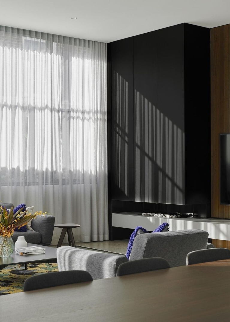 Mount Eagle House, A Minimalist Marvel by Taouk Architects