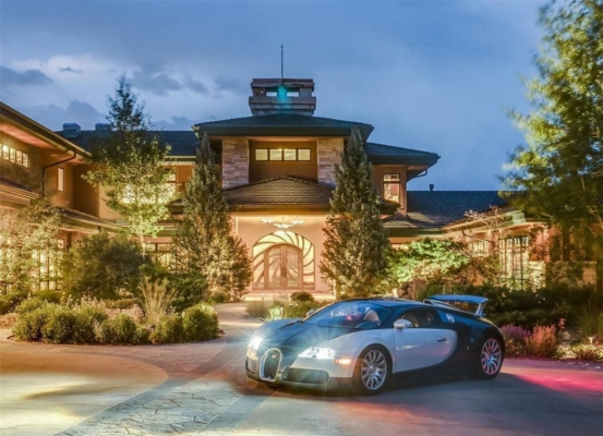 One-of-a-Kind Mountaintop Estate on 74.5 Acres, Offering the ...