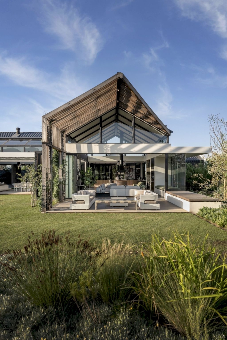 The Reserve 01 House for Natural Beauty by Studio BHD | Luxury Houses