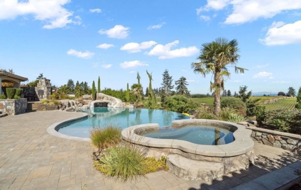 Exclusive Vineyard Retreat: Tuscan-Style Villa on Pete's Mountain ...