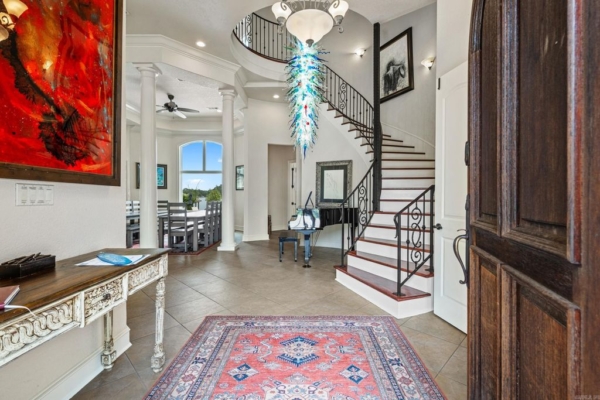 Arkansas Waterfront Paradise: $3.29M Home with Prime Lake Hamilton Views