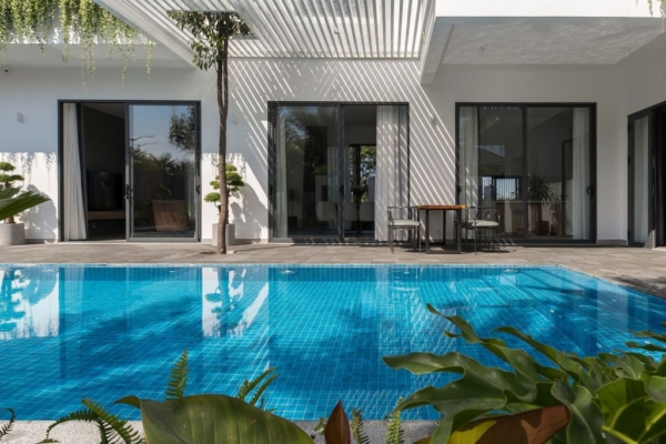 Villa Connect, with nature harmony by Story Architecture | Luxury Houses