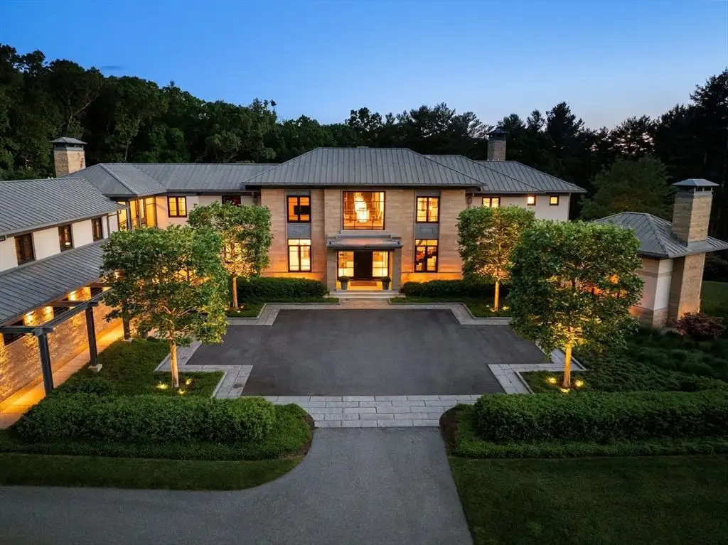 9 Atlas Ln Blends Timeless Vision and Modern Prestige — Now Asking $29 ...