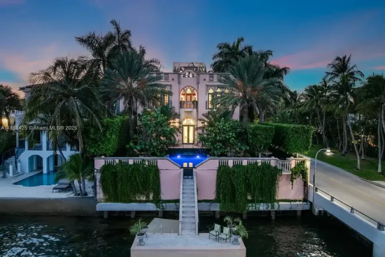 Miami Luxury Houses for Sale | Exclusive Miami Estates and Waterfront Homes