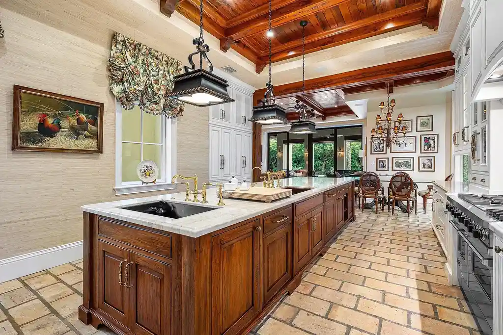 518 Harbor Court – $11M Luxurious Beach-Access Villa With Stunning ...