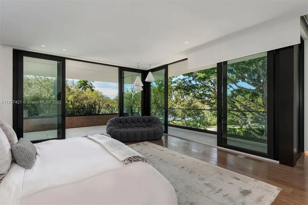 540 Leucadendra Dr Coral Gables – $39.5M Waterfront Luxury Estate with ...