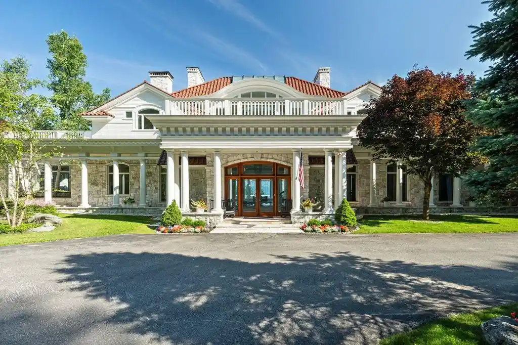 Extraordinary Estate at 189 Upper Springs Road, Vermont: ‘Above the ...
