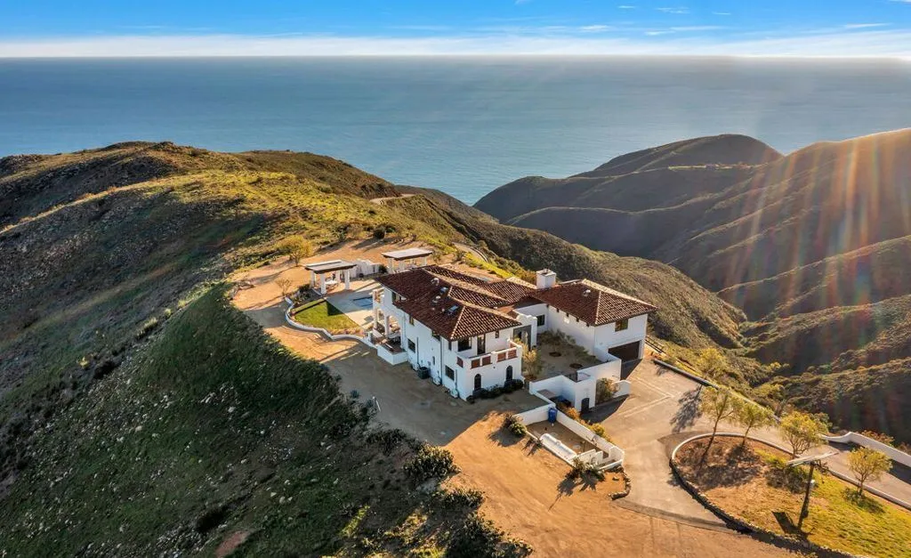 9785 Deer Creek Rd: An Extraordinary Trophy Estate Boasting ...